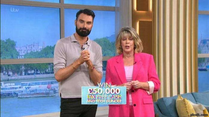 WIN £50,000 TAX FREE CASH AND TECH BUNDLE - Picalt