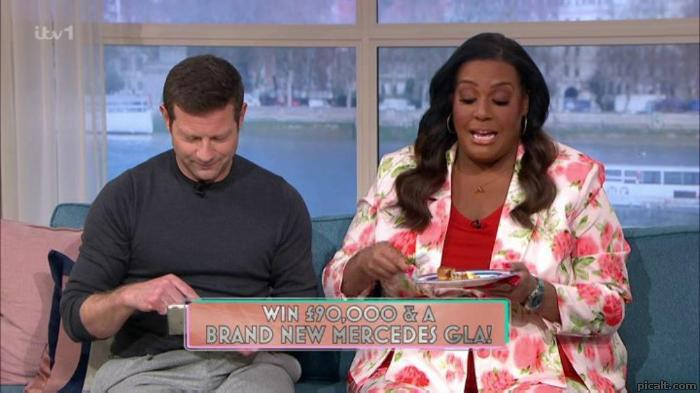 WIN £90,000 A BRAND NEW MERCEDES GLA! - Picalt